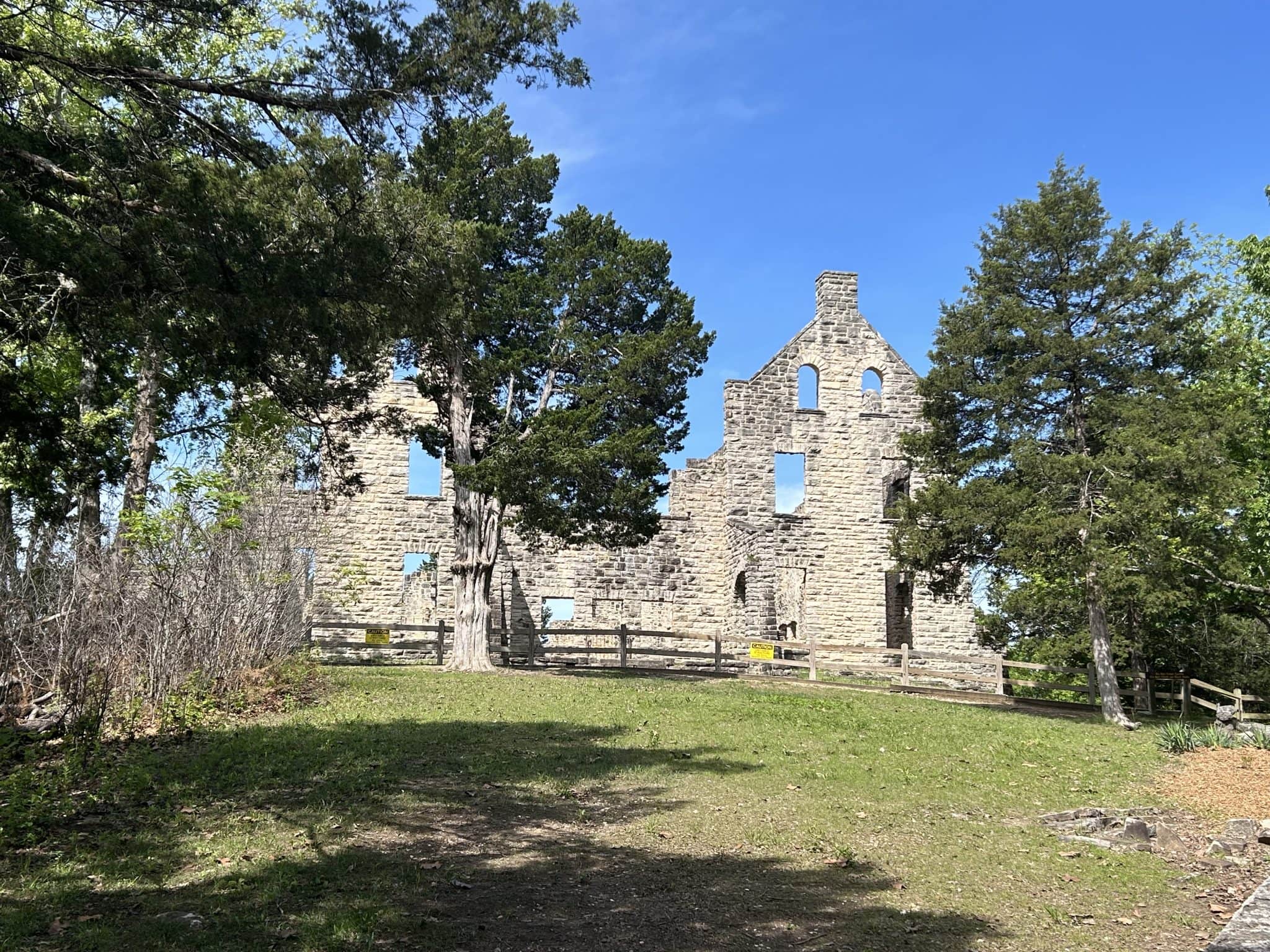 Detailed Guide to Ha Ha Tonka State Park (From Our Day Trip)